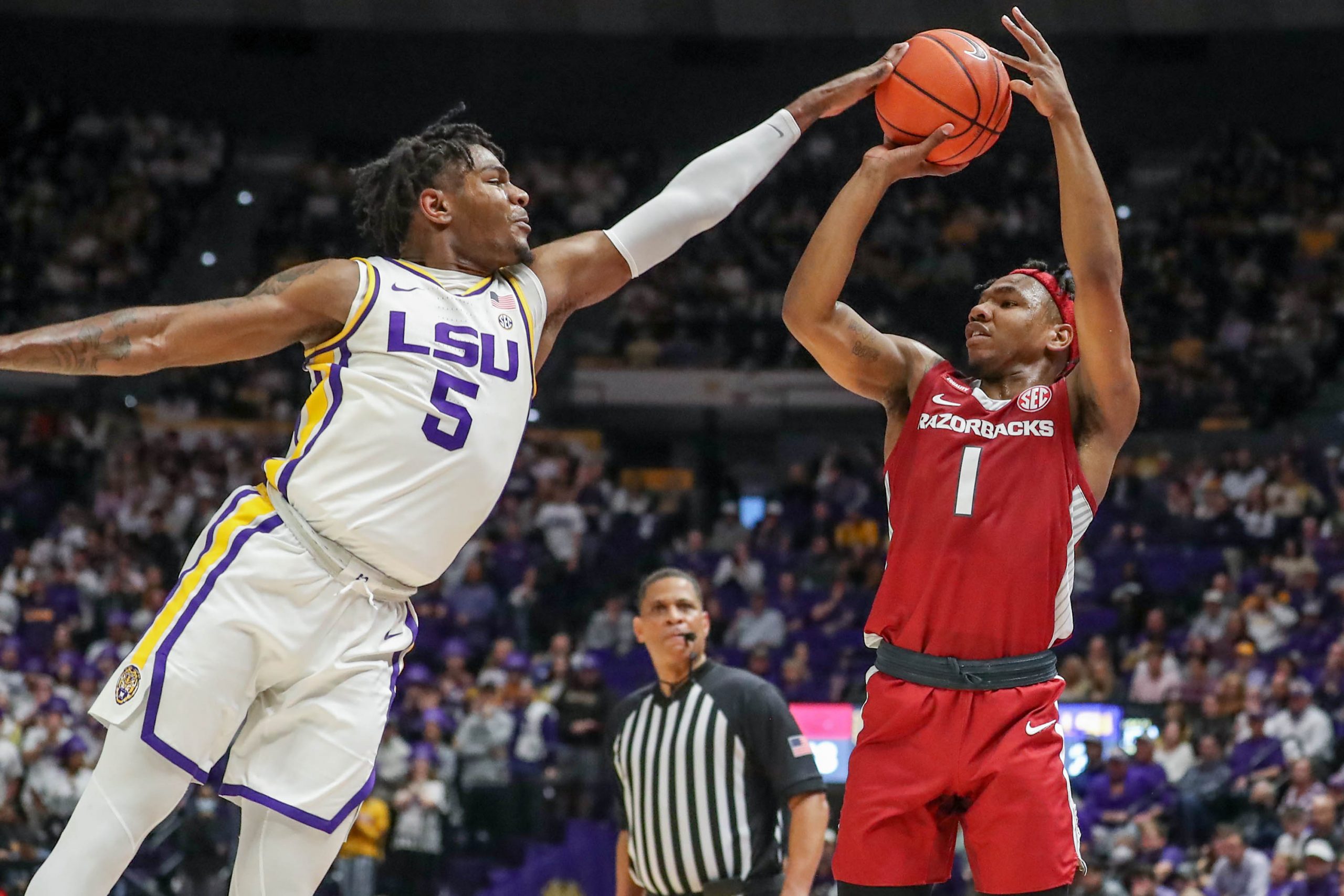 LSU basketball goes cold in second half, loses to Arkansas | Tiger Rag