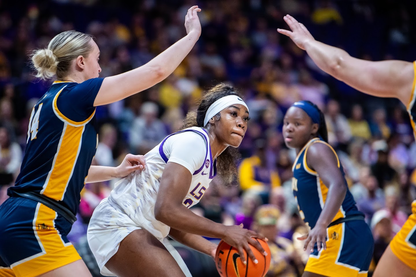 LSU’s Aneesah Morrow Named Co-SEC Player of the Week | Tiger Rag