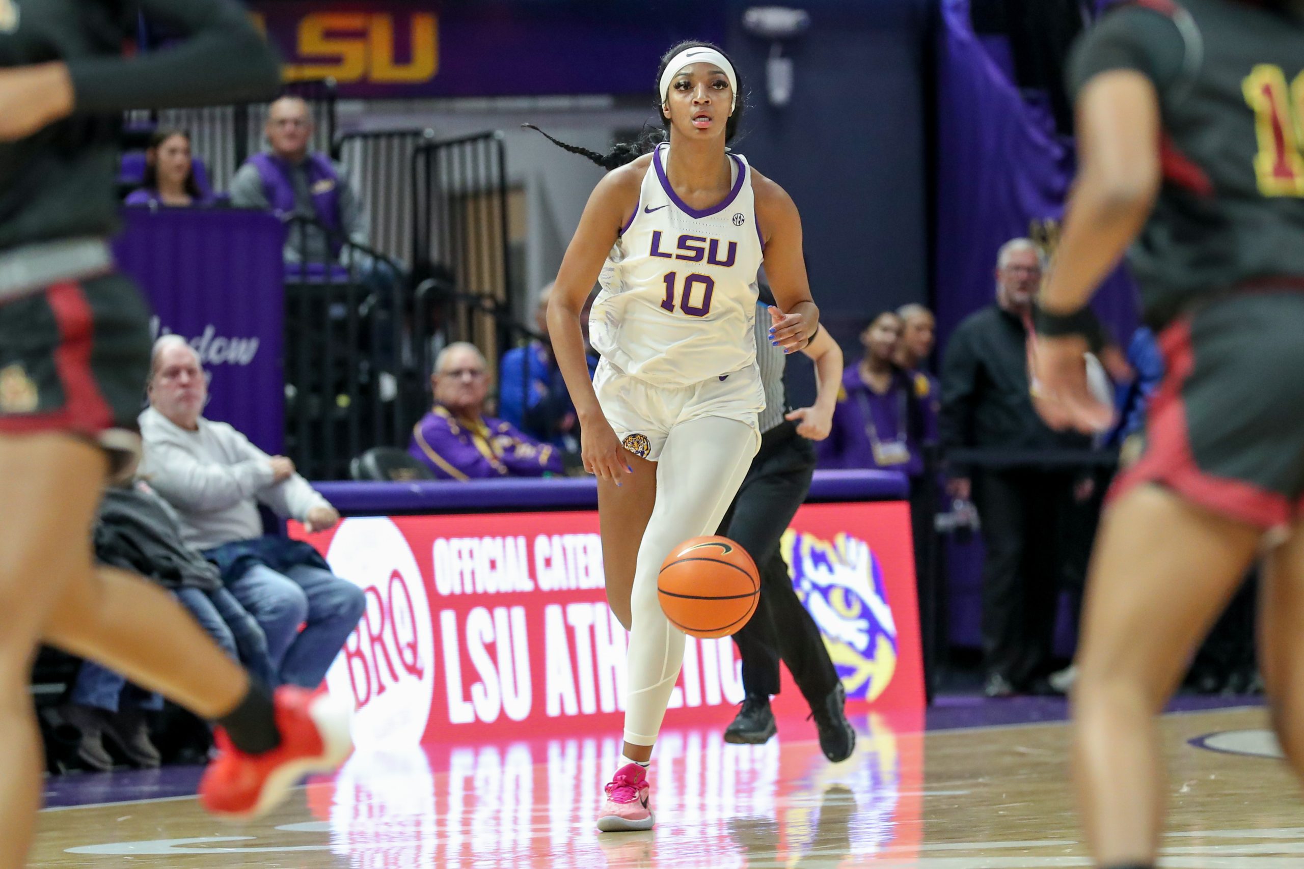 Angel Reese Named Naismith National Player of the Week | TigerRag.com