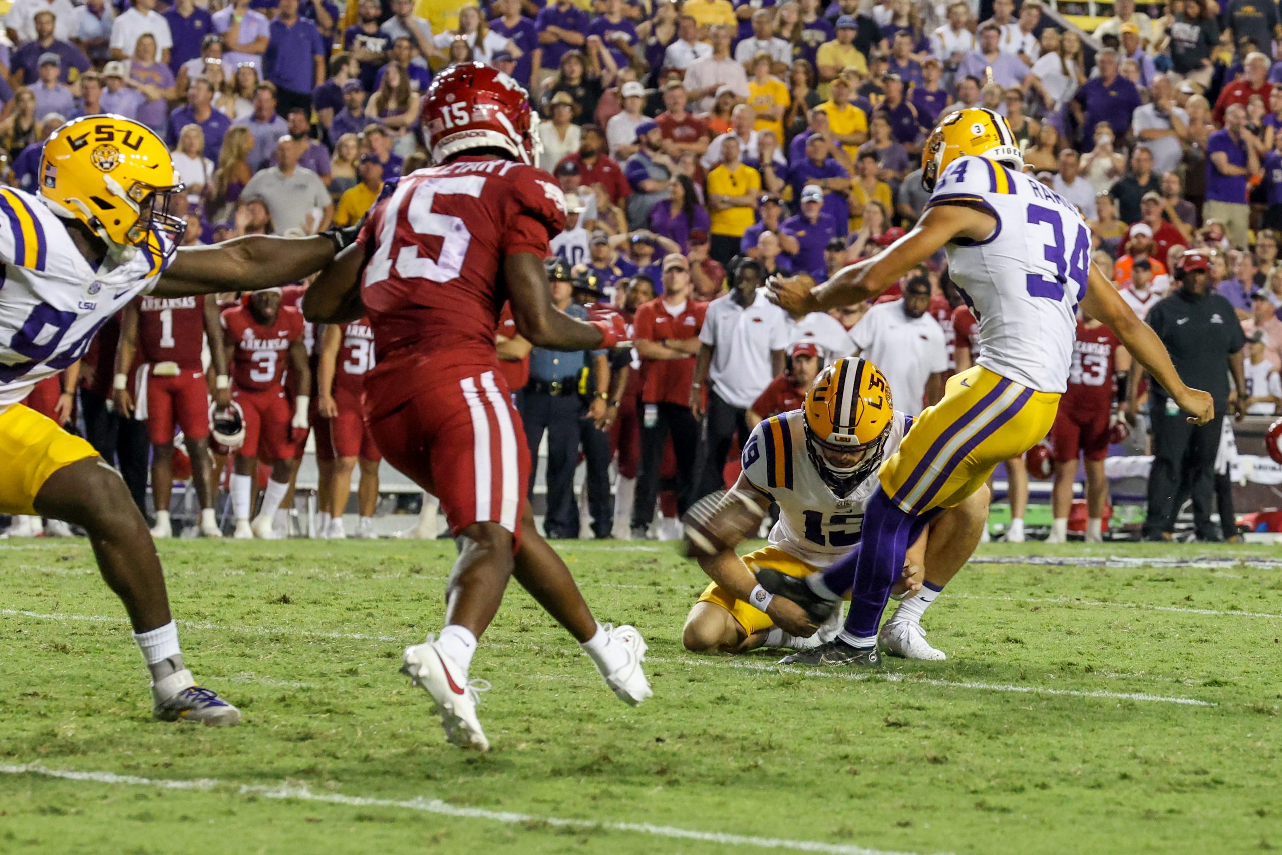 Down to the wire again: LSU escapes Arkansas on Damian Ramos’ field ...