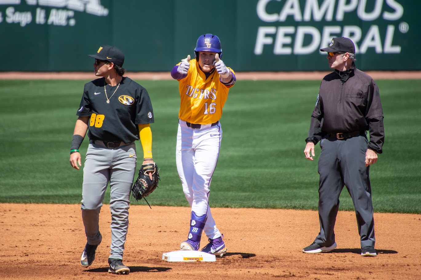 LSU Sweep Freys Missouri For 3-0 SEC Start | TigerRag.com