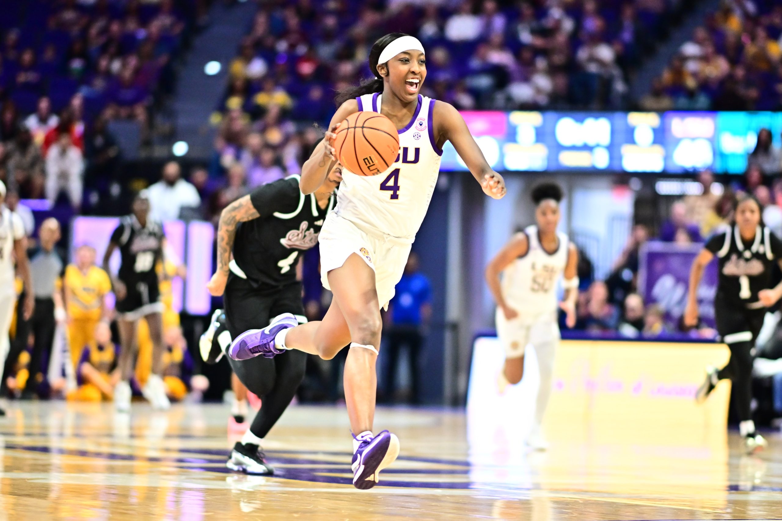 No. 7 LSU Continues Hot Shooting, Blows Past Mississippi State | Tiger Rag