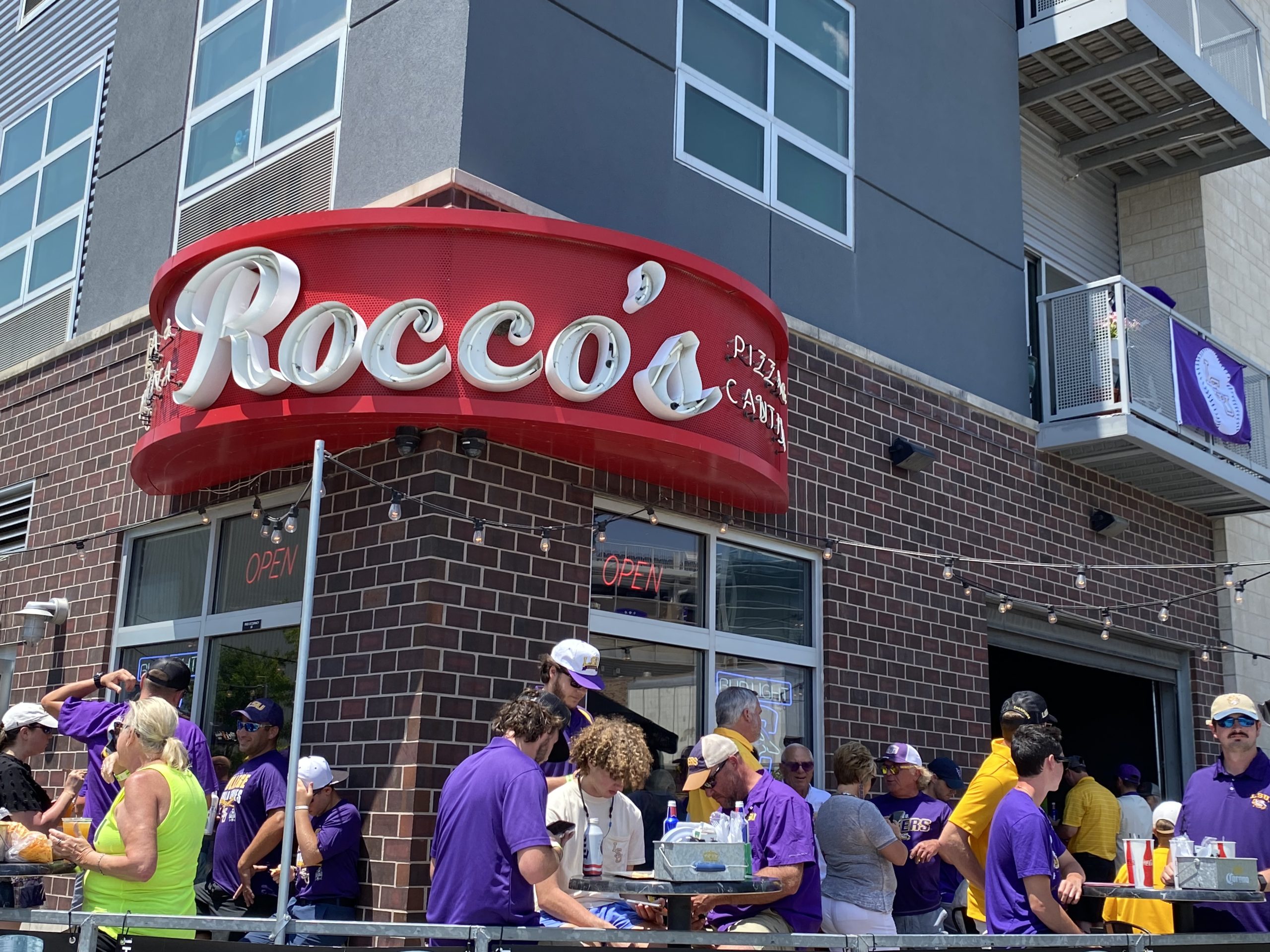 Rocco’s Jell-O Shot Bar In Omaha Loves LSU Fans, But Its Management ...