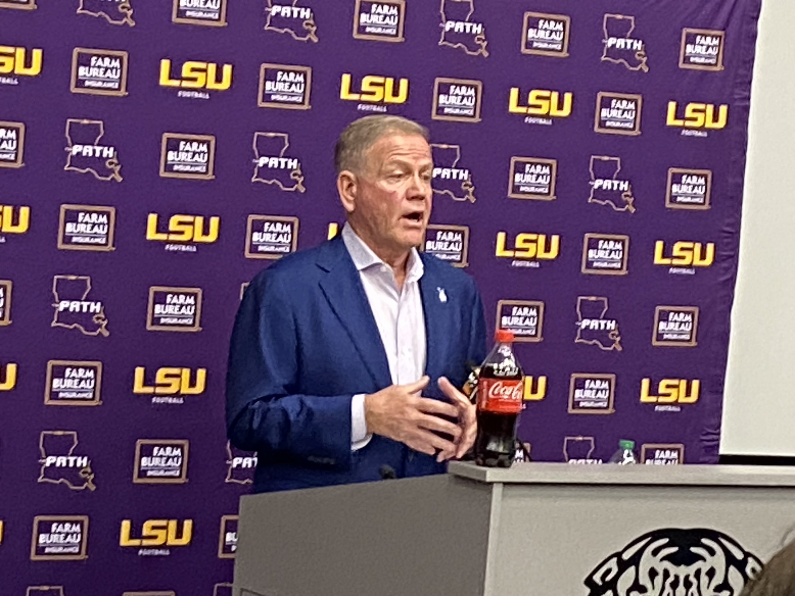 FULL VIDEO: LSU Football Coach Brian Kelly Opens Press Conference ...