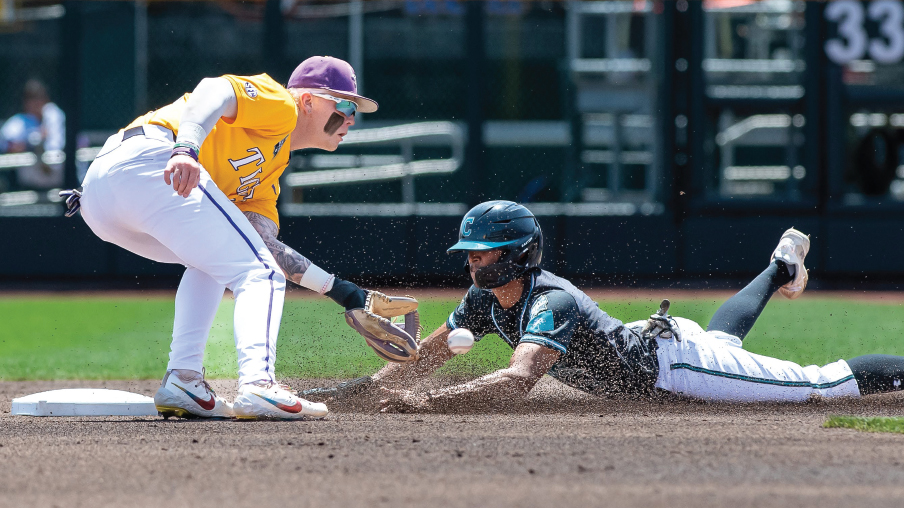 LSU’s Daniel Dickinson Played With A Broken Hamate Bone Since The NCAA Regional Opener | Tiger Rag