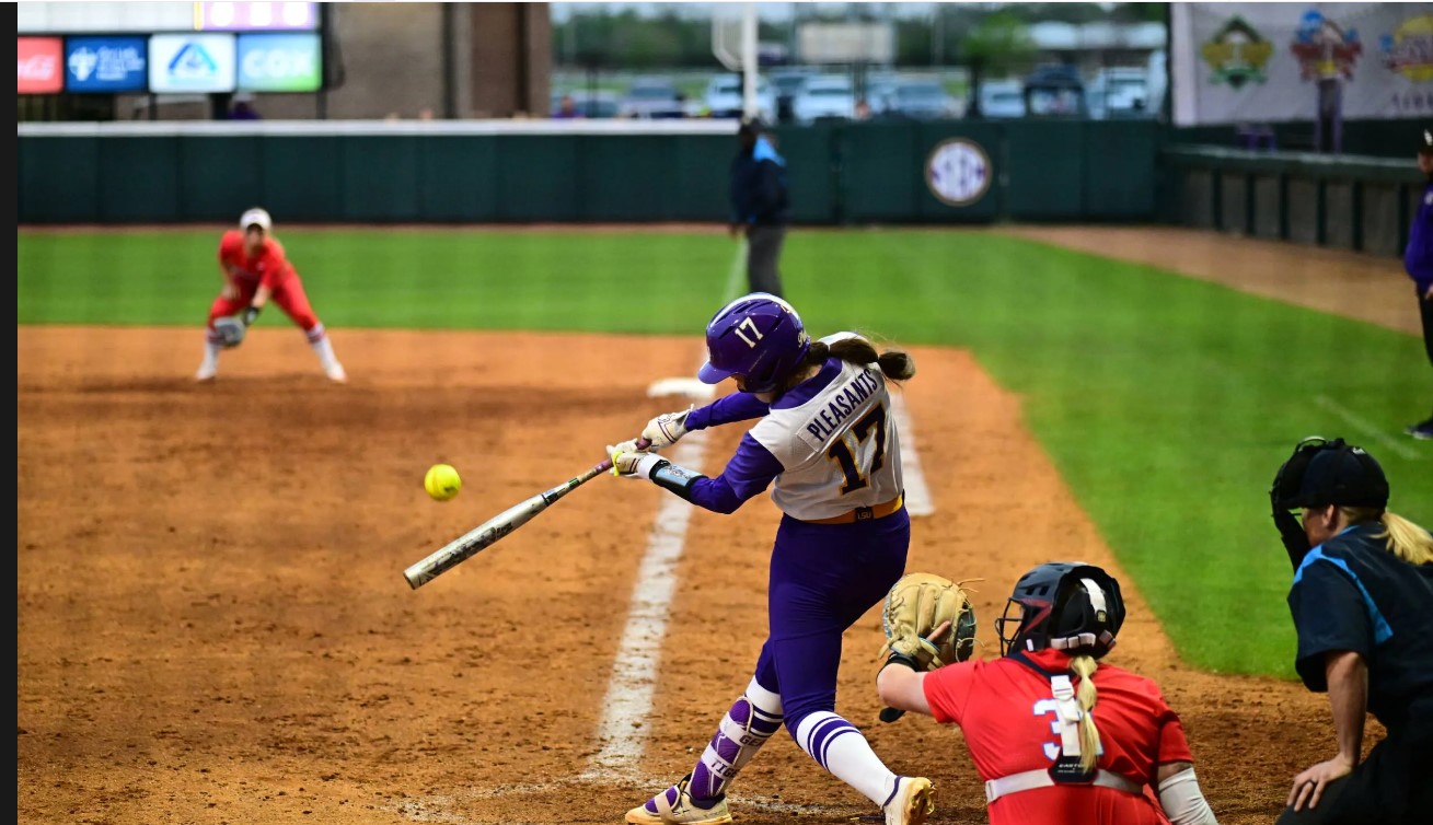 No. 2 LSU Softball loses second straight, Ole Miss takes series | Tiger Rag