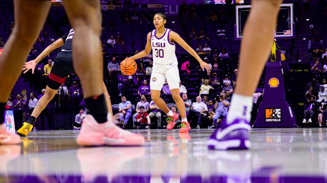 Kim Mulkey’s No. 7 LSU Tigers Look to Stay Unbeaten, Host Tulane ...